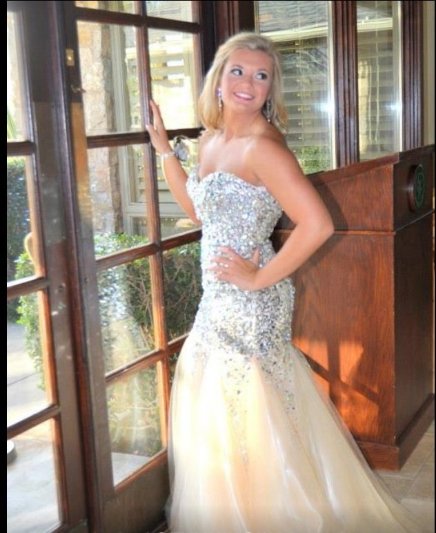 Prom Dresses Tulsa, Tulsa Prom dresses and Tuxedos, tuxedo rentals ...