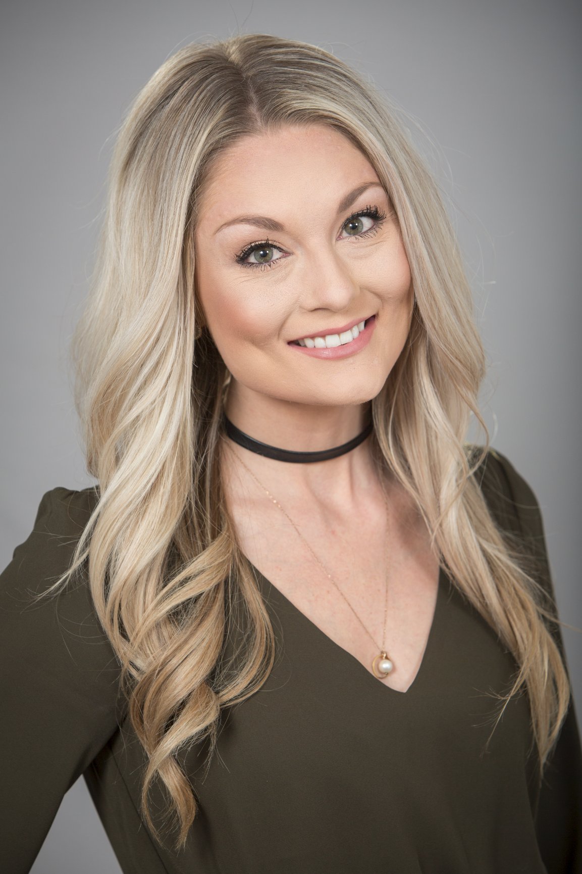 10 Tips for Your Professional Headshots - Paul's Vegas Photography