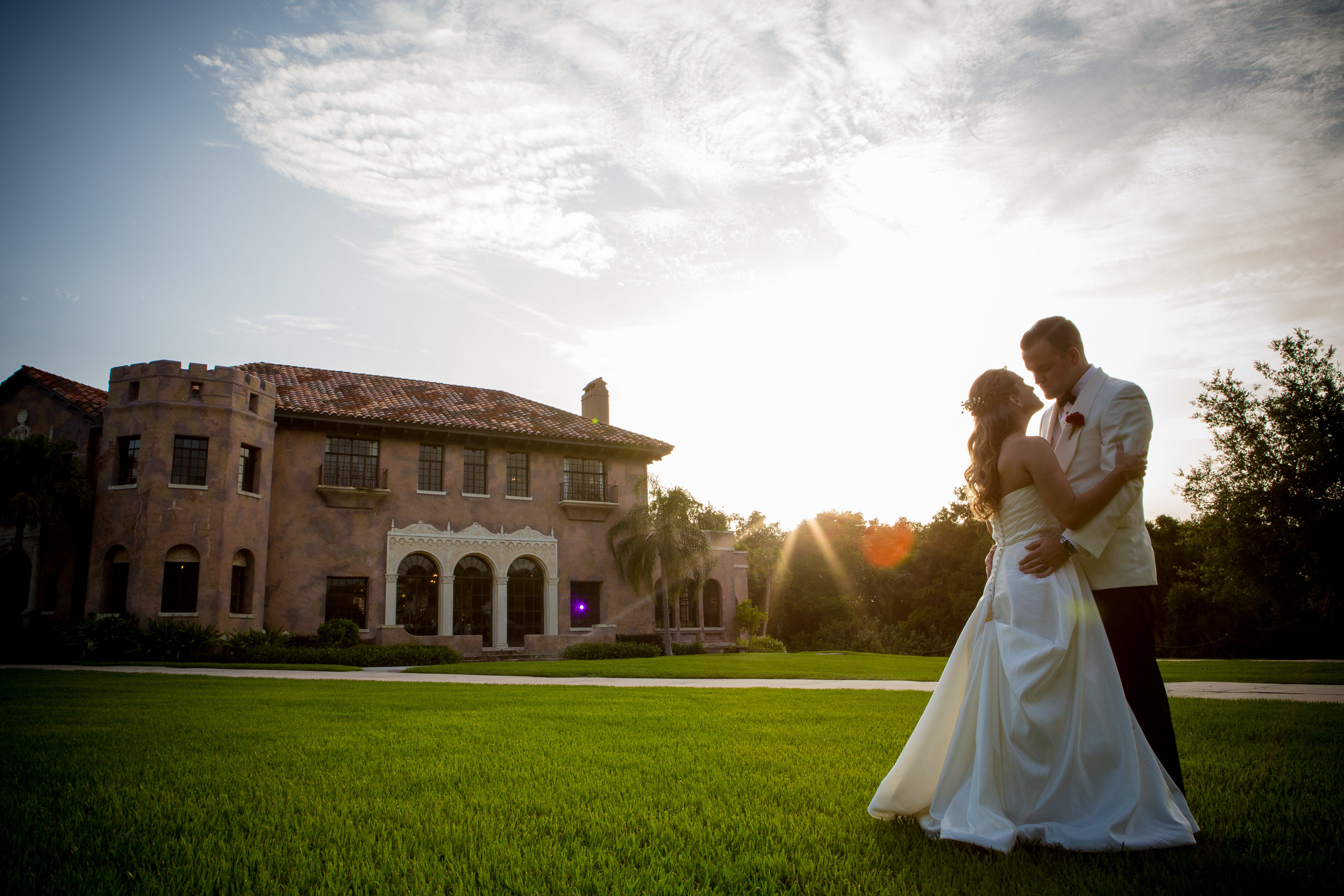 Gatsby Themed Wedding at The Howey Mansion