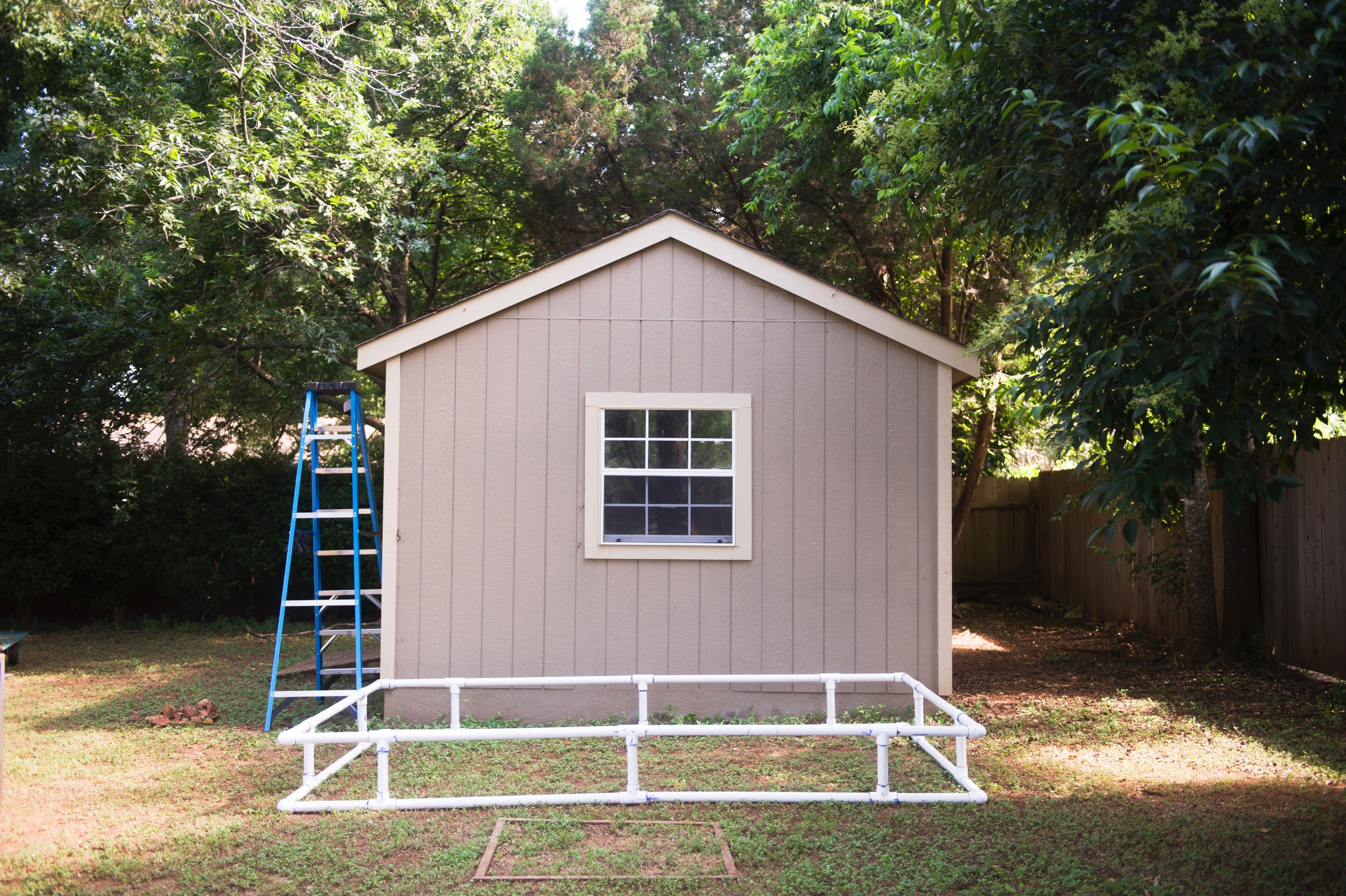 Building a Water Tank for Shooting Water Portraits - Christie ...