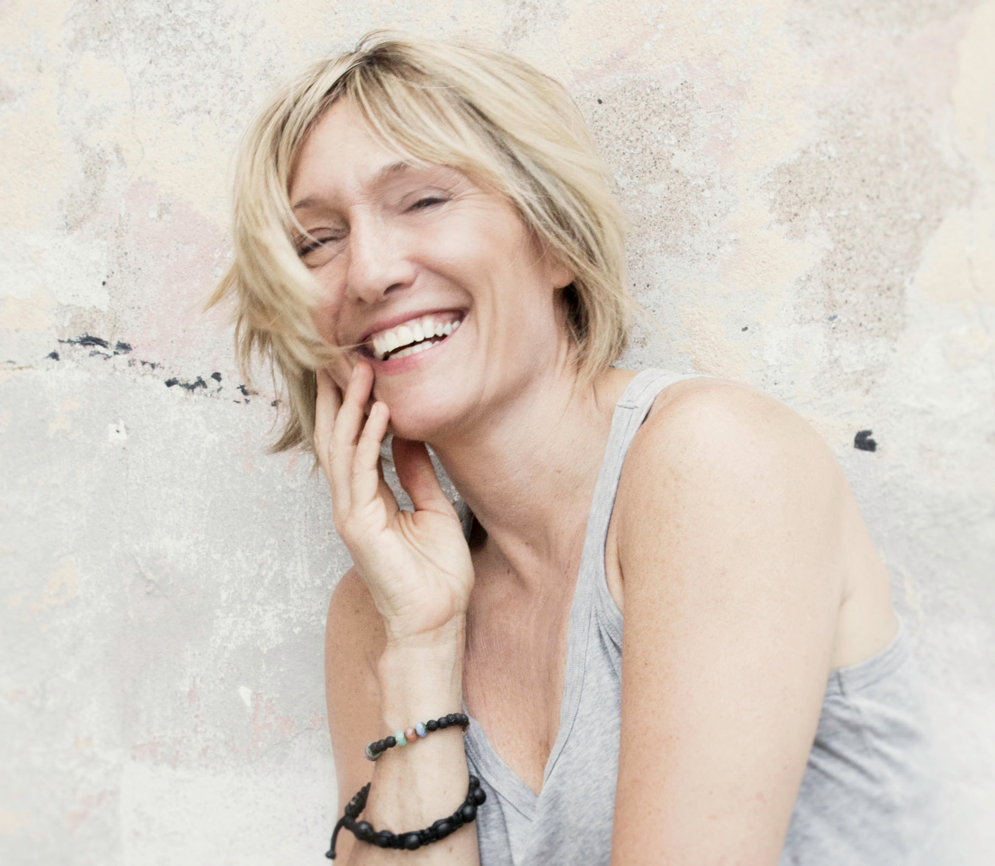 ABOUT - kellie Walsh