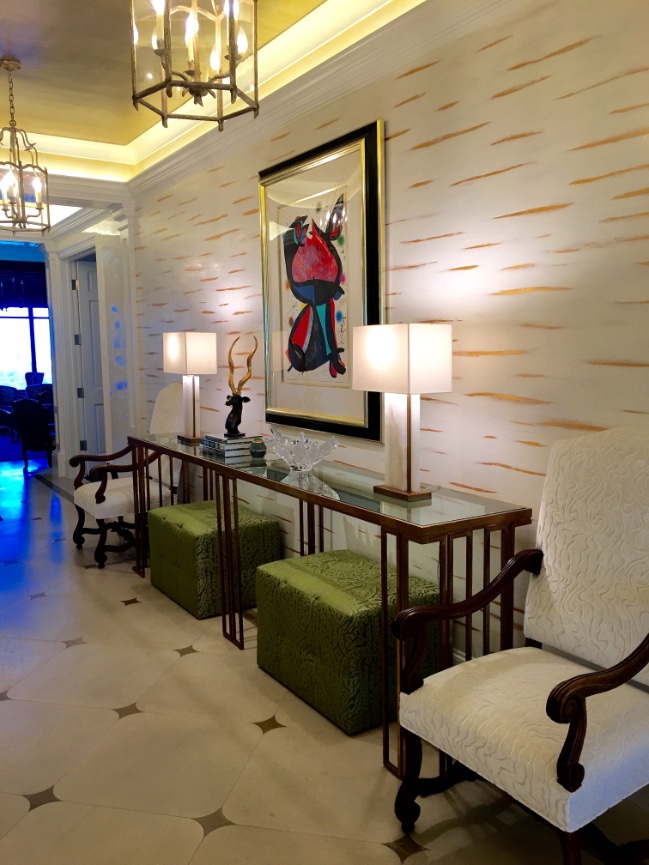 Chic High-Rise Apartment - Blailock Design