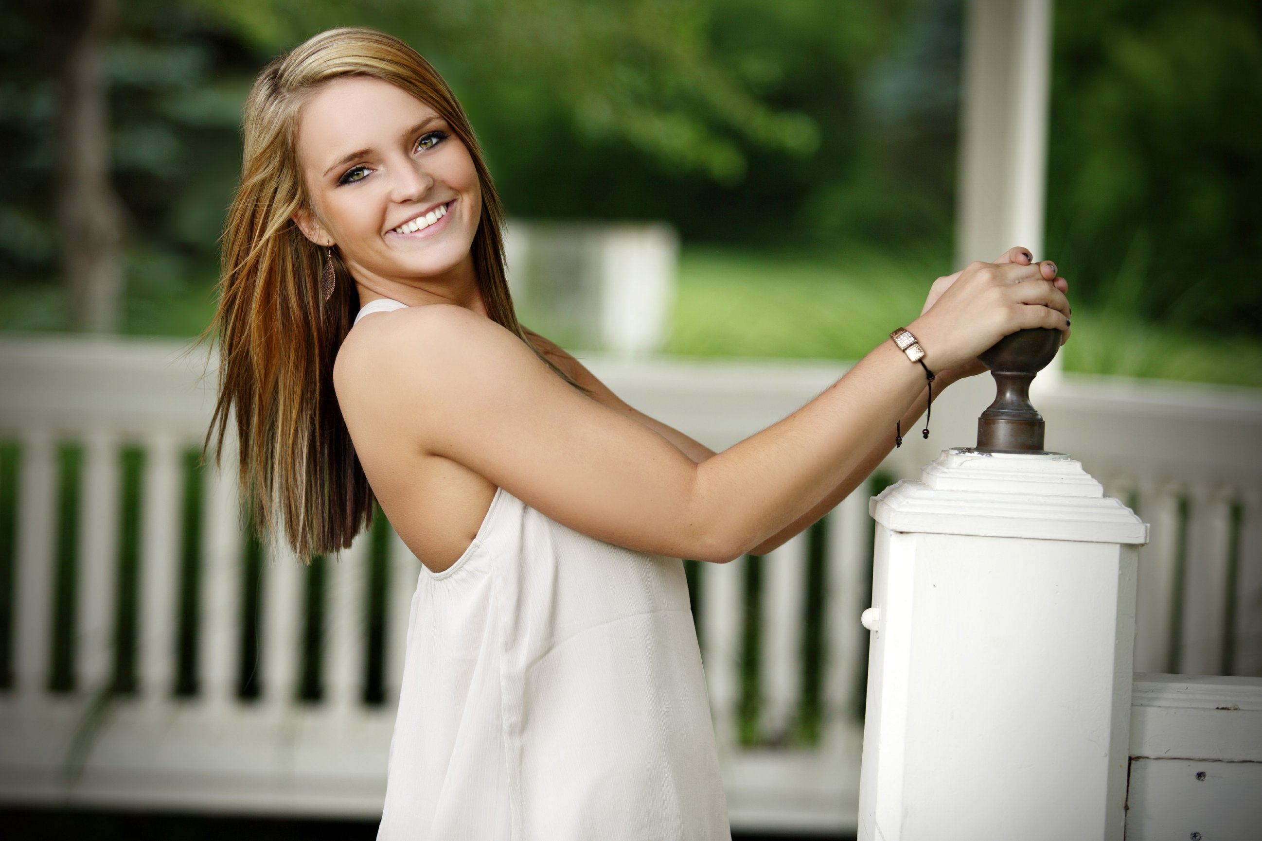 The Significance of High School Senior Portraits for the Class of 2025 ...