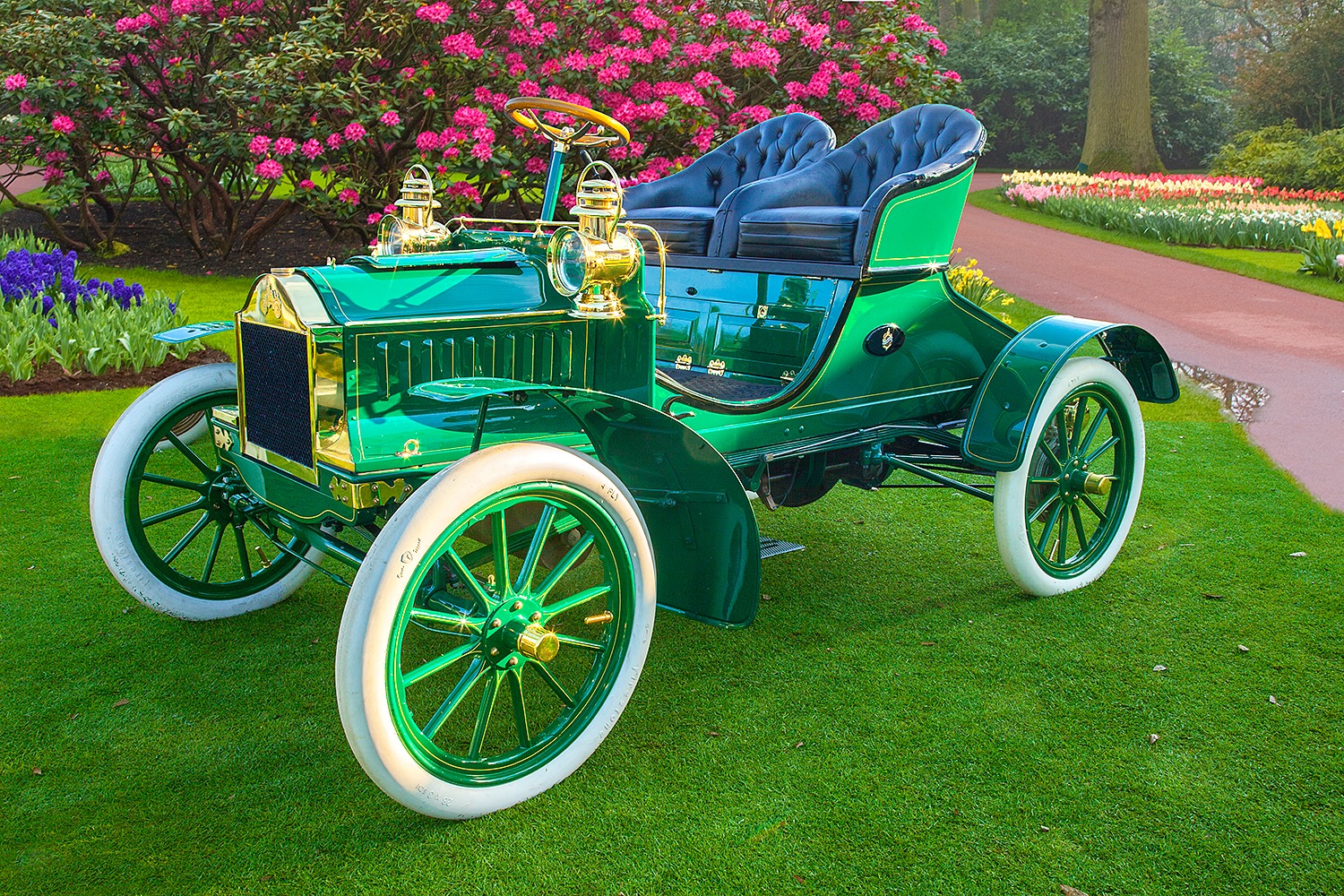 Classic car with a new background - Jim Zuckerman photography & photo tours