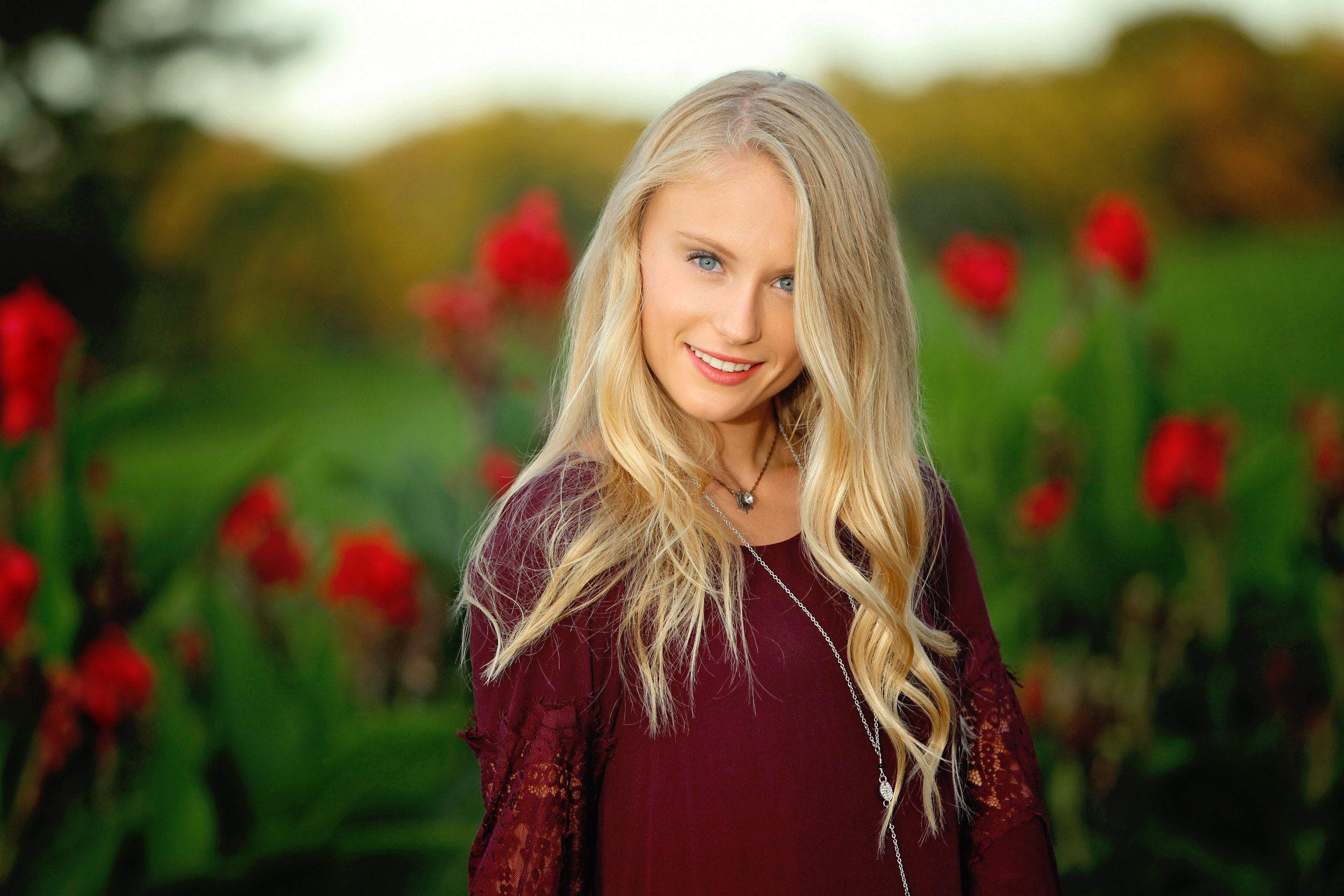 HIGH SCHOOL SENIORS - Tri Color Photography