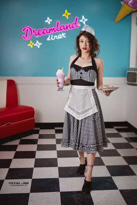DREAMLAND DINER RETRO WINNIPEG PHOTOSHOOT