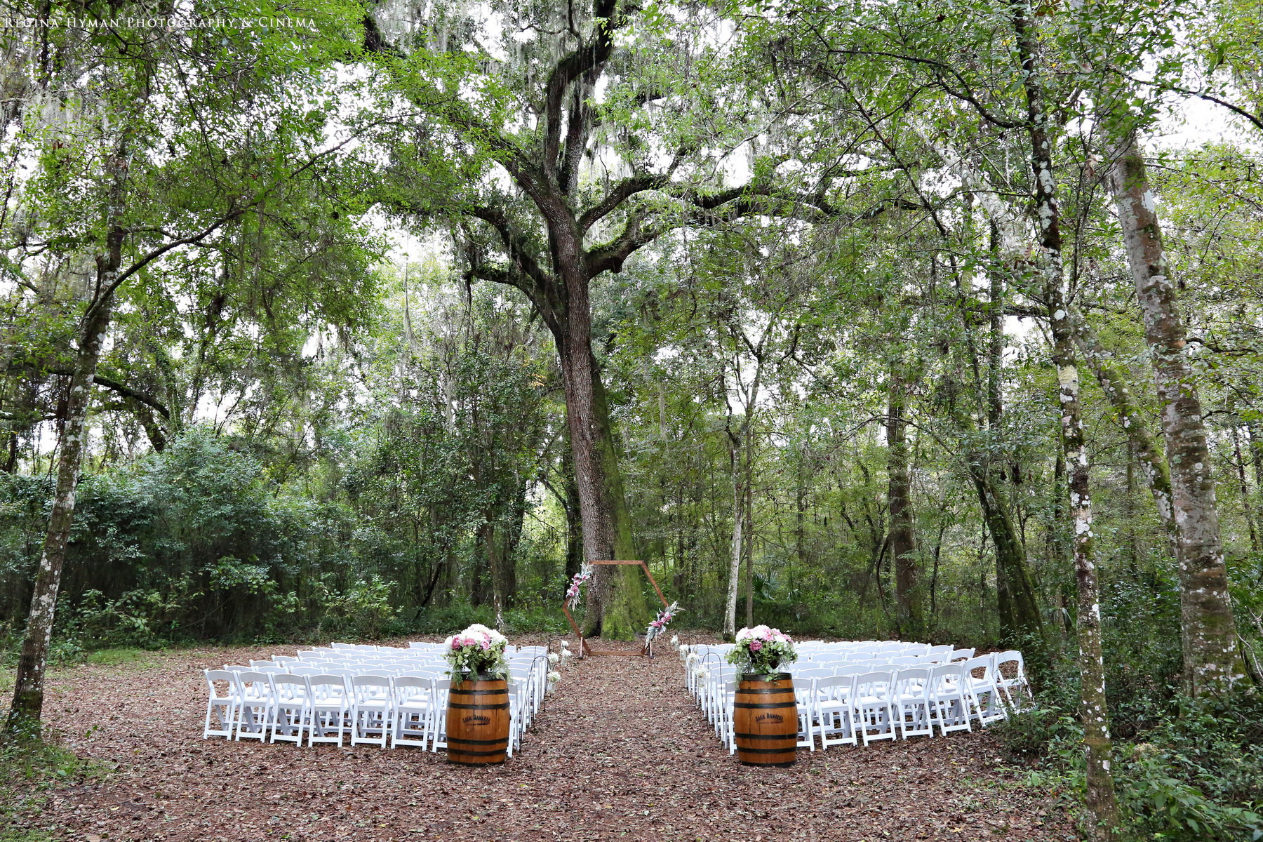 October Oaks Farm Wedding - Lindsey and Logan - Regina Hyman ...