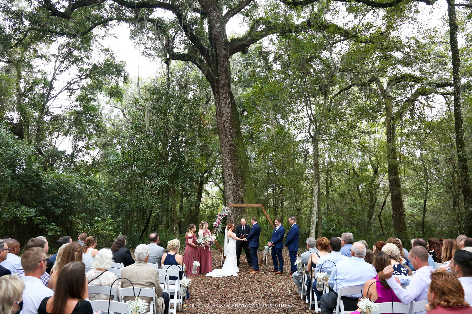 October Oaks Farm Wedding - Lindsey and Logan - Regina Hyman ...