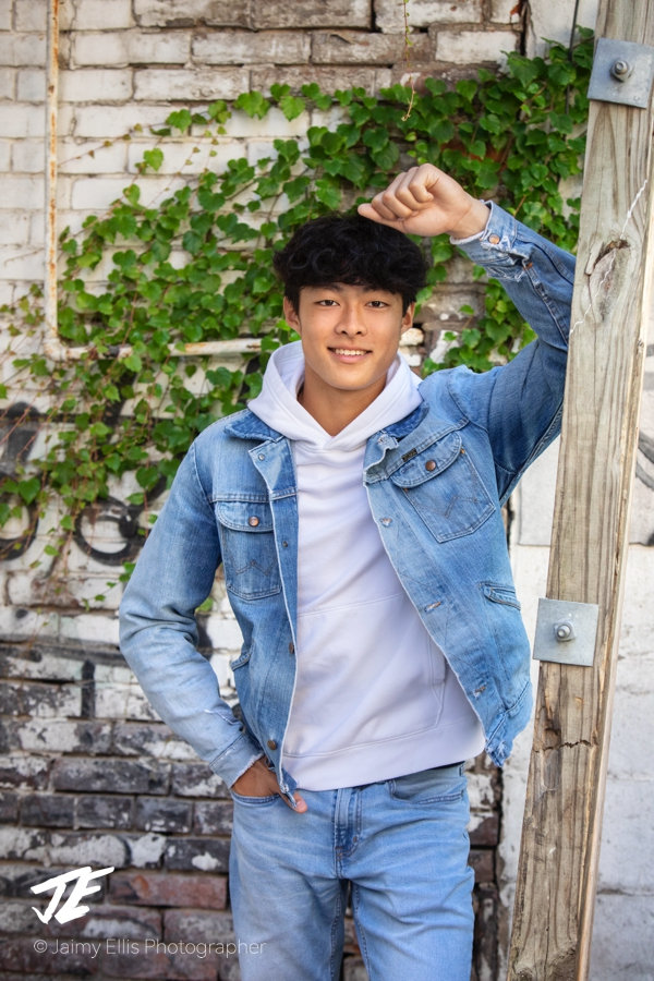 STEVEN - Urban Iowa City Senior - Jaimy Ellis