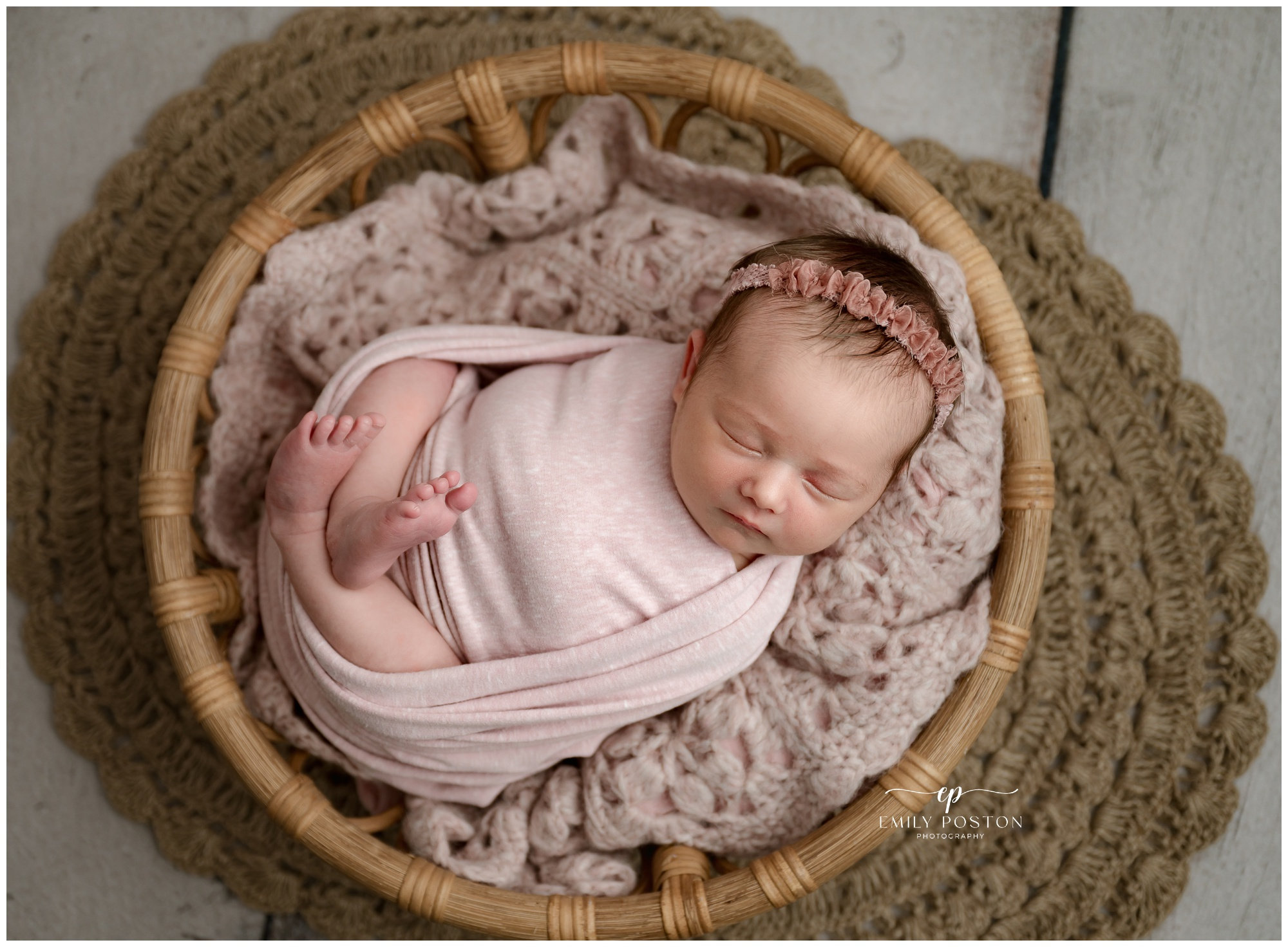Jefferson City, Missouri Newborn Photos with Baby Lena - Emily Poston ...