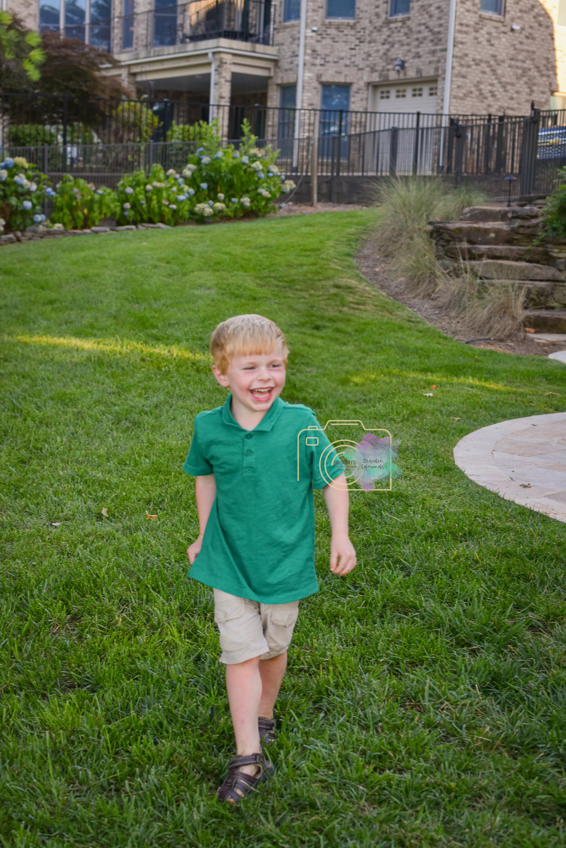 Tips for Summer Portraits - Moments by Heather Edmunds & Company