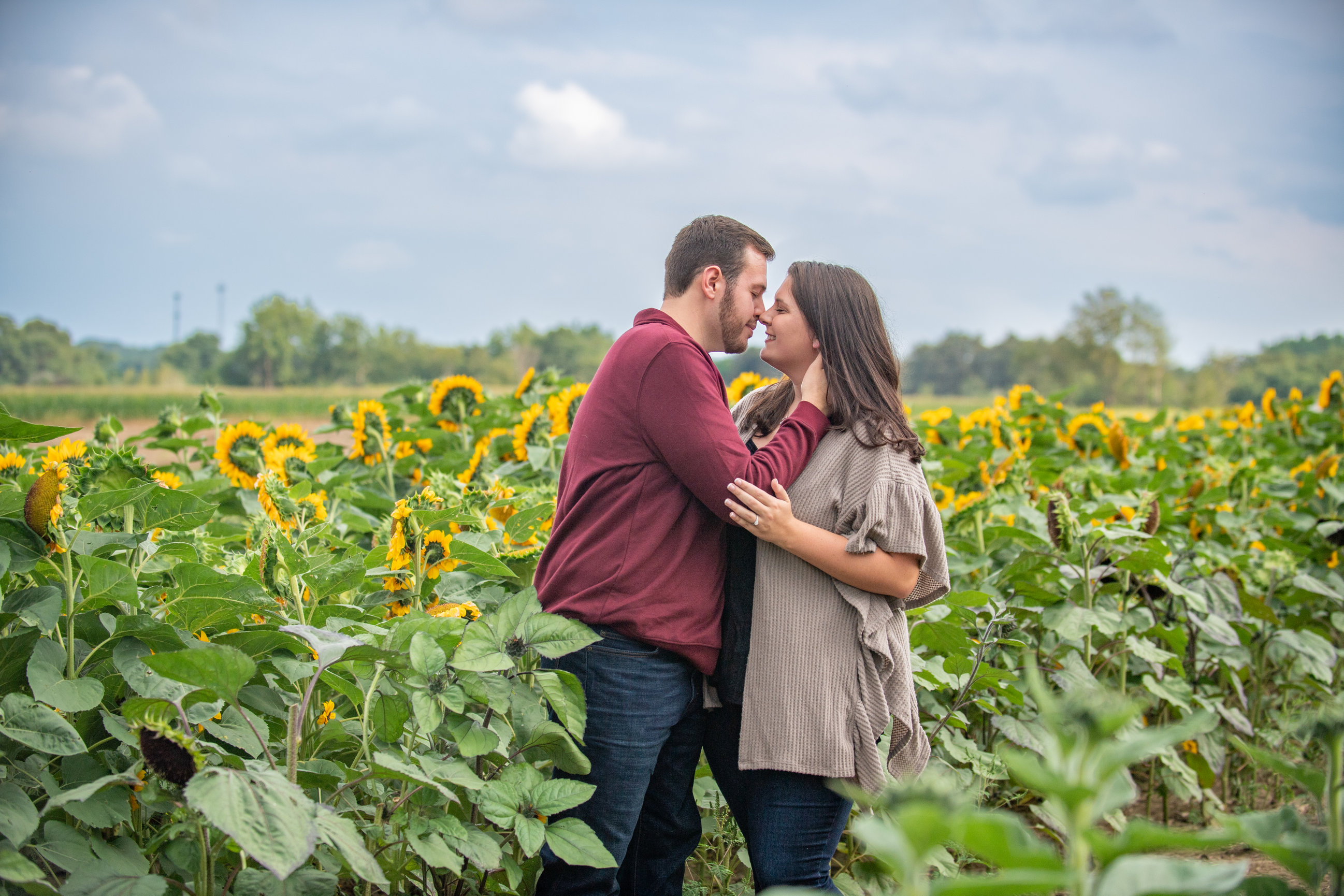 Haylee & Patrick's Engagement Session at Molnar Farms - Heather ...