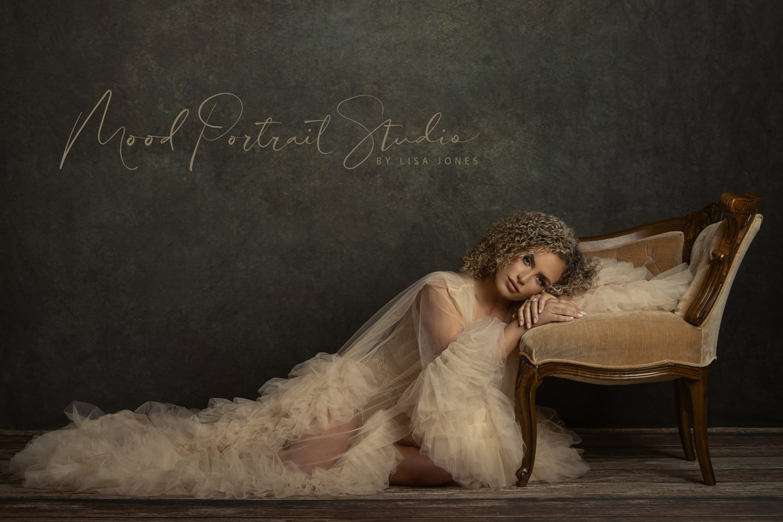 MOOD PORTRAITS - Lisa Jones Photography