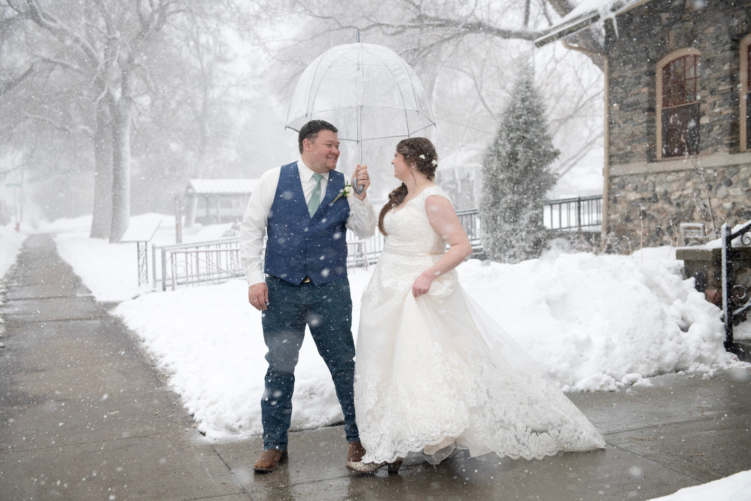 Morgan and Brian's Bozeman wedding at Beall Park - Jessie Moore ...