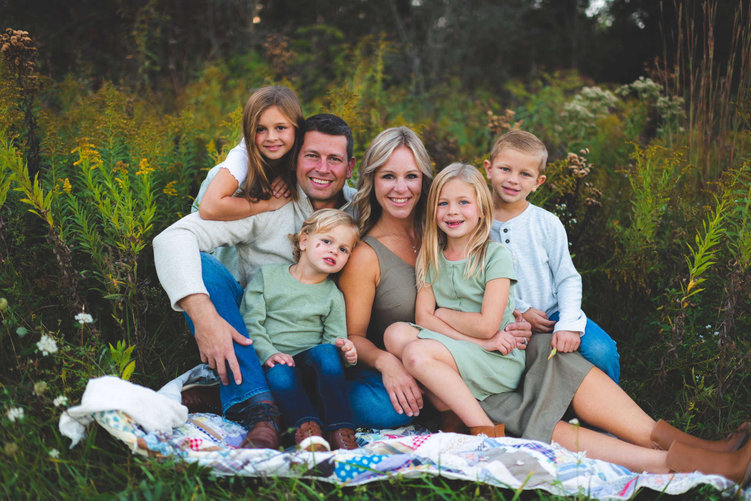 Family Mini - Addison Mae Photography