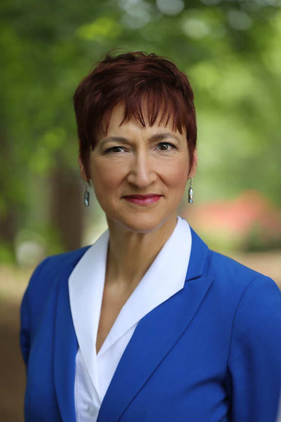 Lightscapes Photography | Family Portraits and Headshots