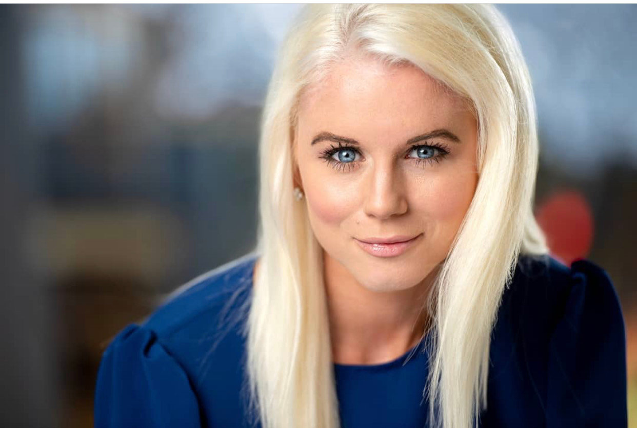 Women - Red Models & Talent