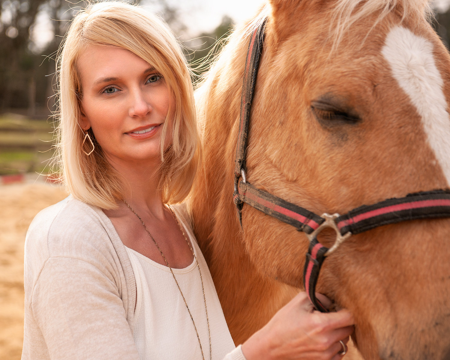 Women - Red Models & Talent