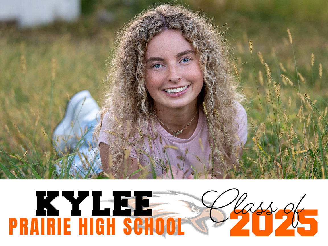 SENIOR YARD SIGNS - T Marie Portraits