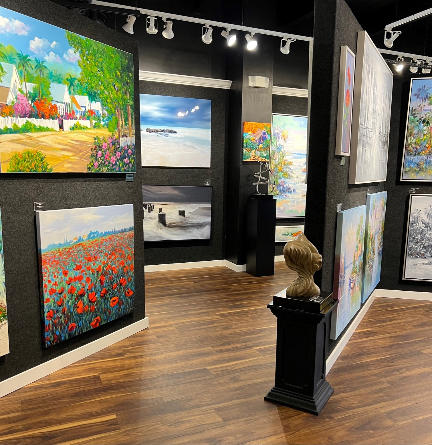 Key West Art Gallery | Art On Duval, A Procaccini Gallery