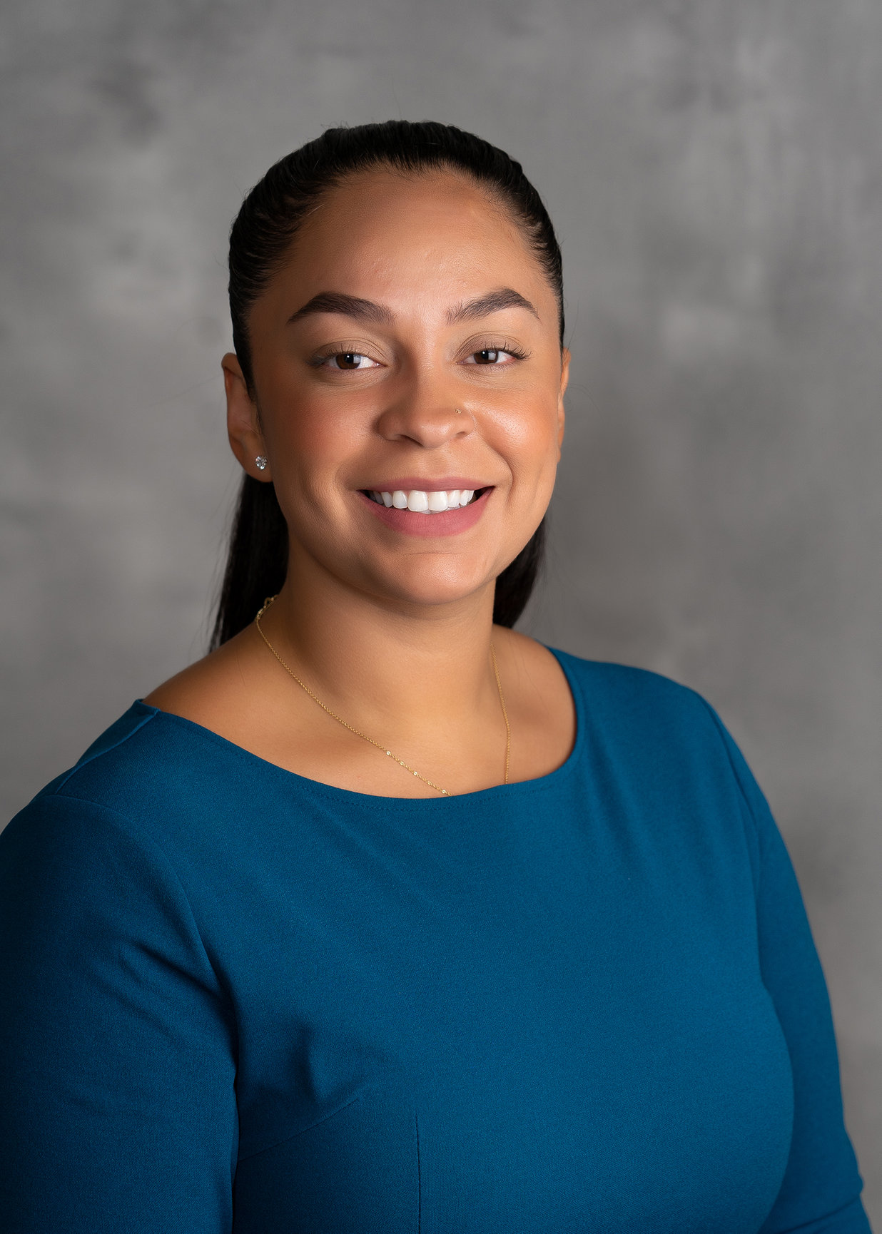 Stephanie Business Portrait - Photo Innovations