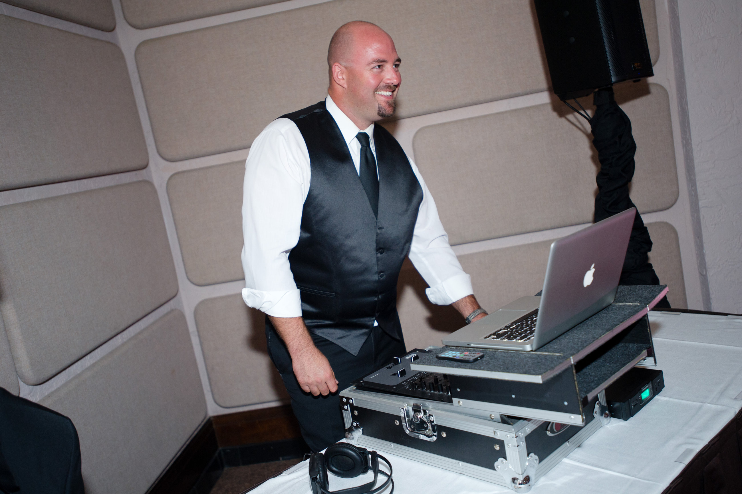 HOME - Liquid Entertainment