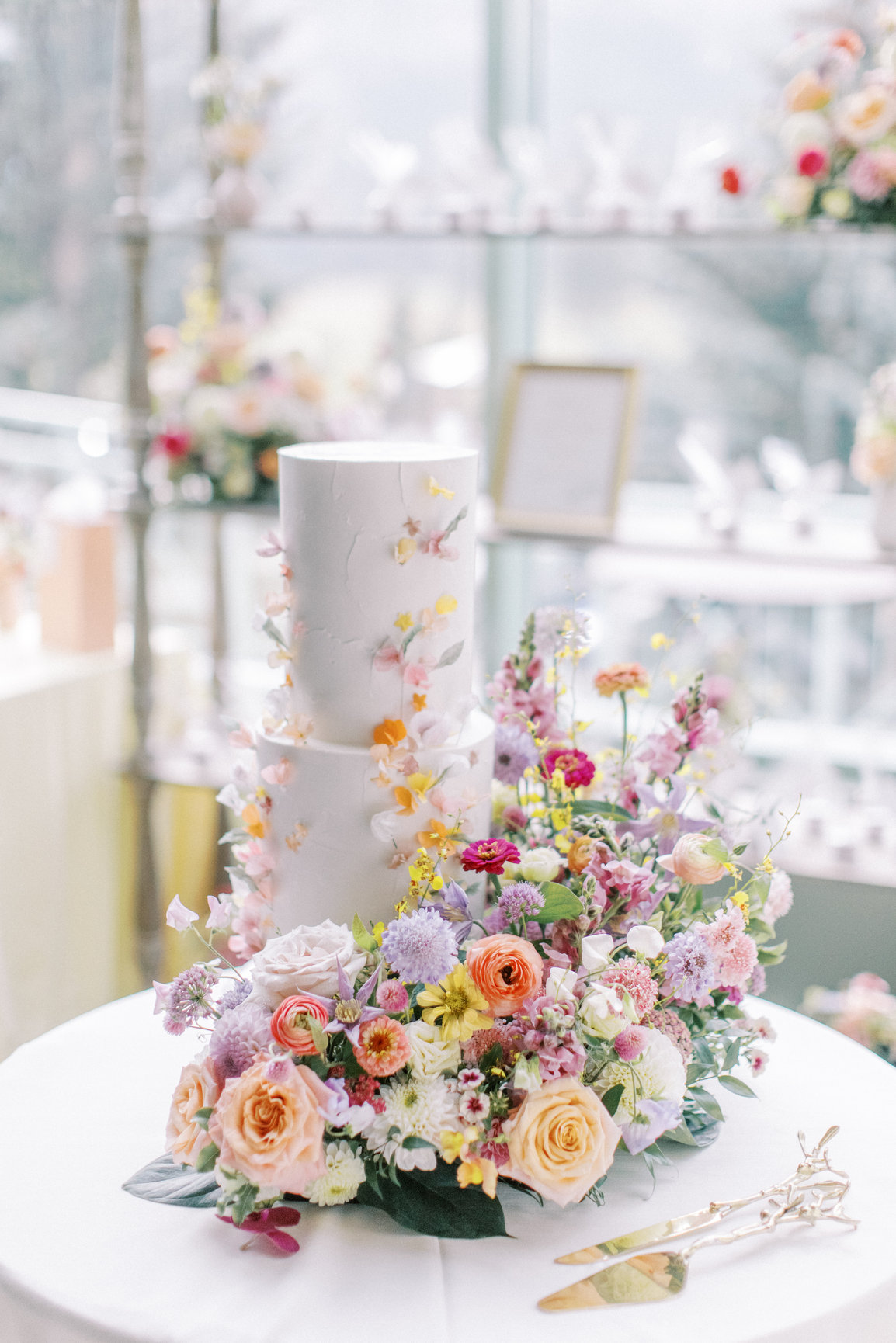 Favorite Wedding Cakes with Real Flowers