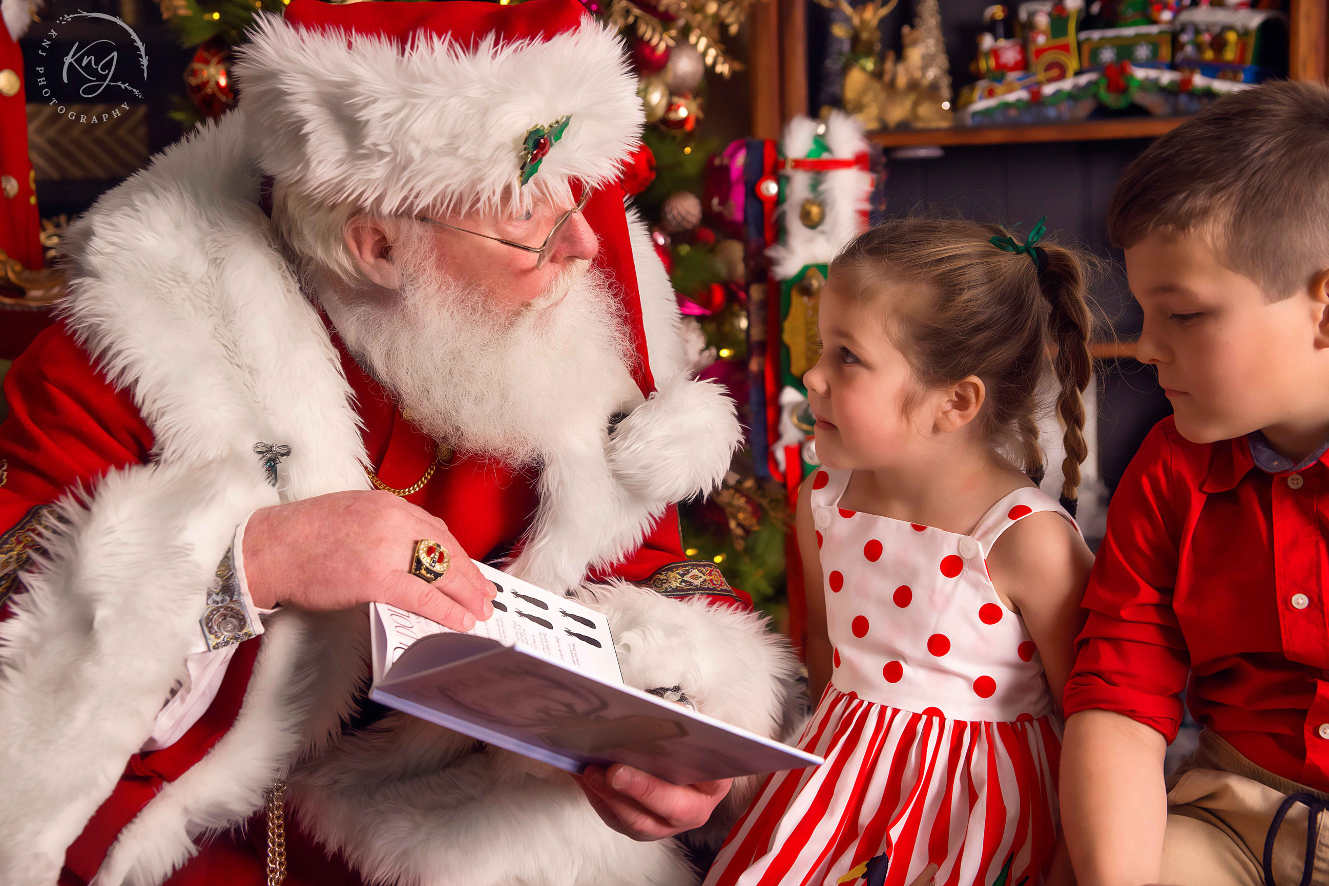 Why a Session with Real Santa & Mrs. Claus Captures Christmas Magic - K ...