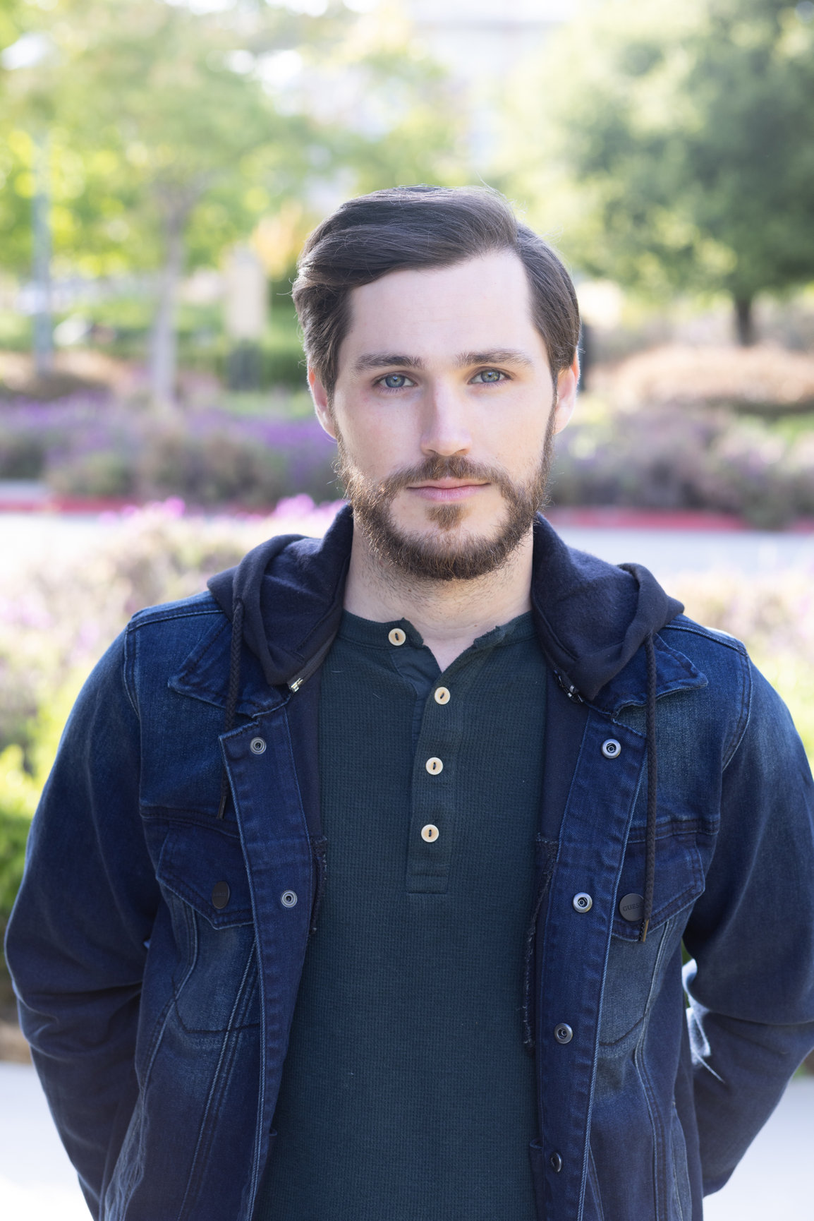 Actor's Headshots - Lisa V. Leach Photography