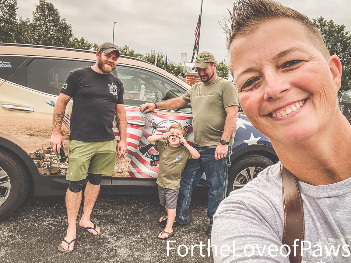 SIGNATURE SELFIE! - Jessica Barnhart