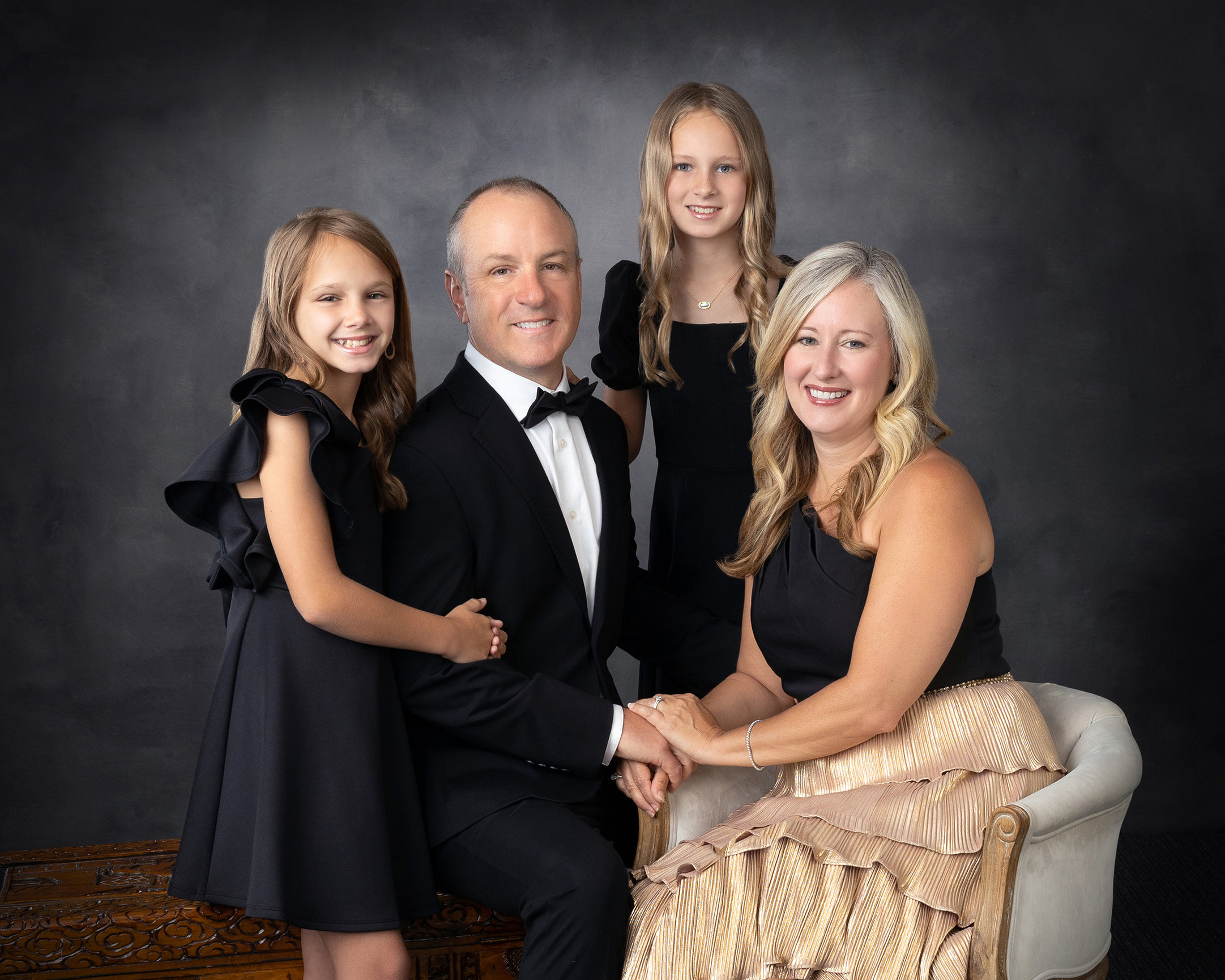 FAMILY PORTRAITS - Phil Hyman Photography and Video inc.