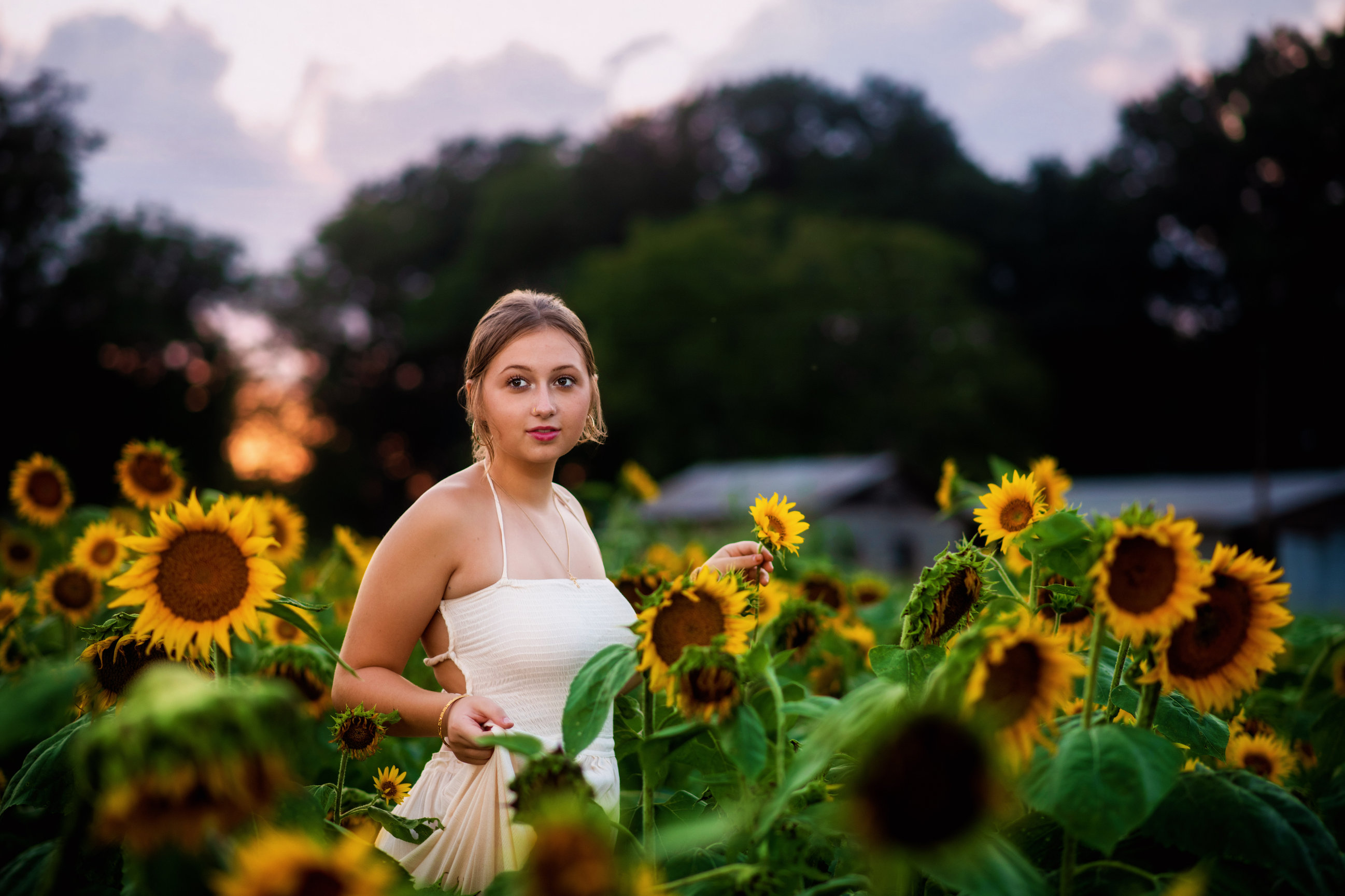 Rylie's Senior Session - small town vibes and beautiful flower fields ...